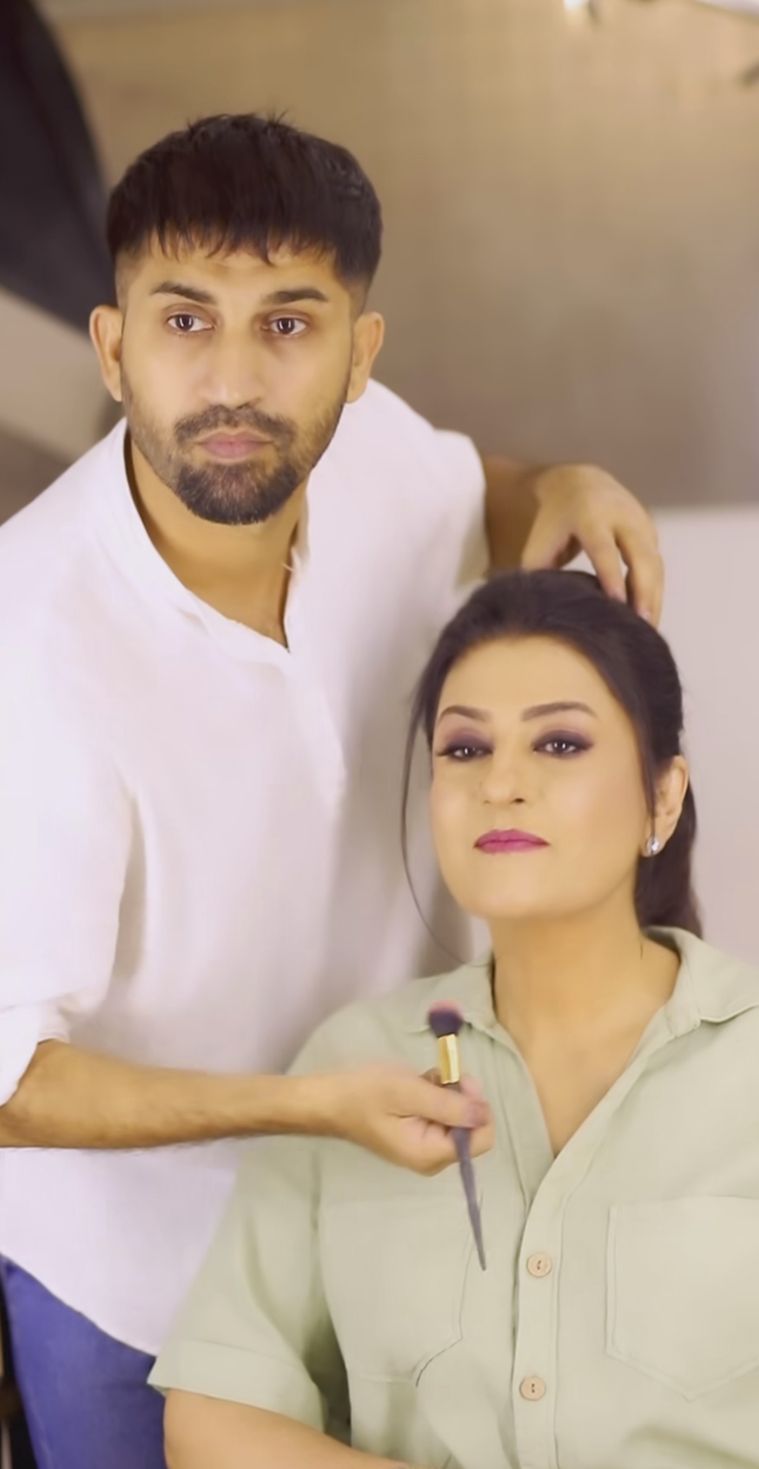 Fans Stunned To See Saba Hamid's Youthful Transformation | Reviewit.pk