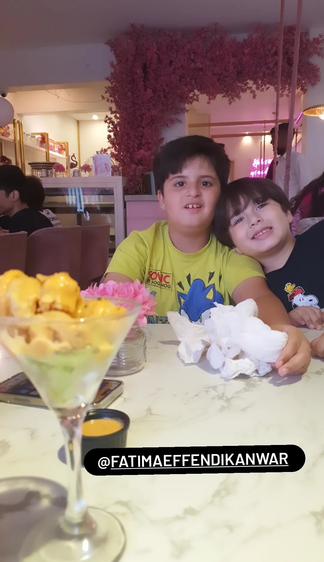 Fatima Effendi Pictures From Weekend's Day Out | Reviewit.pk