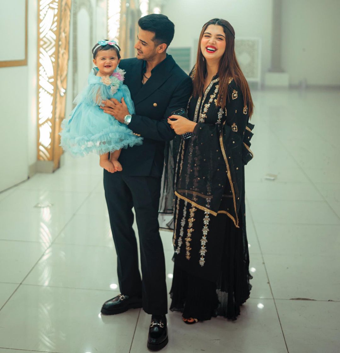 Kanwal & Zulqarnain New Photoshoot With Daughter Aizal | Reviewit.pk