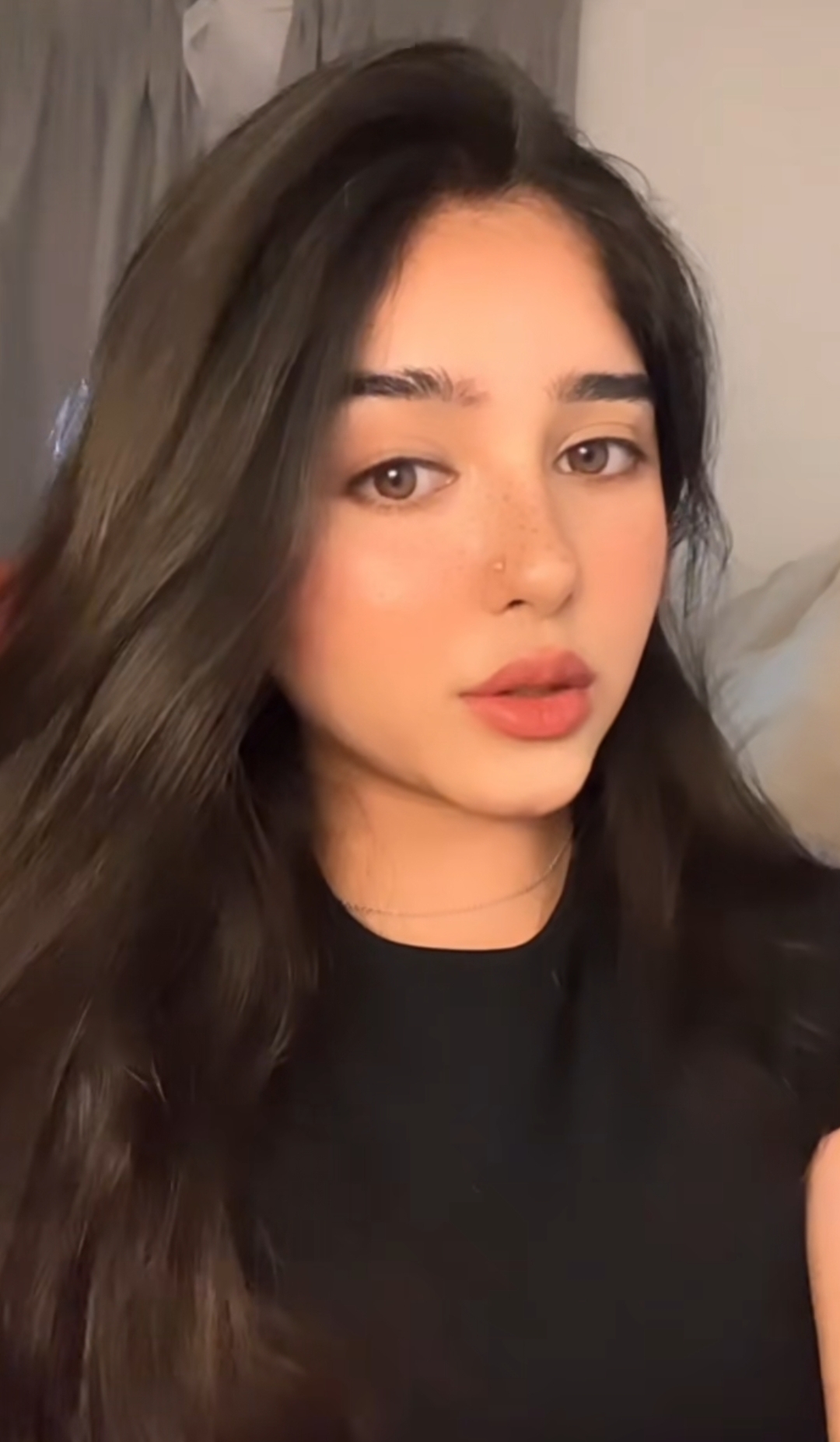 Famous Tiktoker Kashaf's Old Video Goes Viral | Reviewit.pk