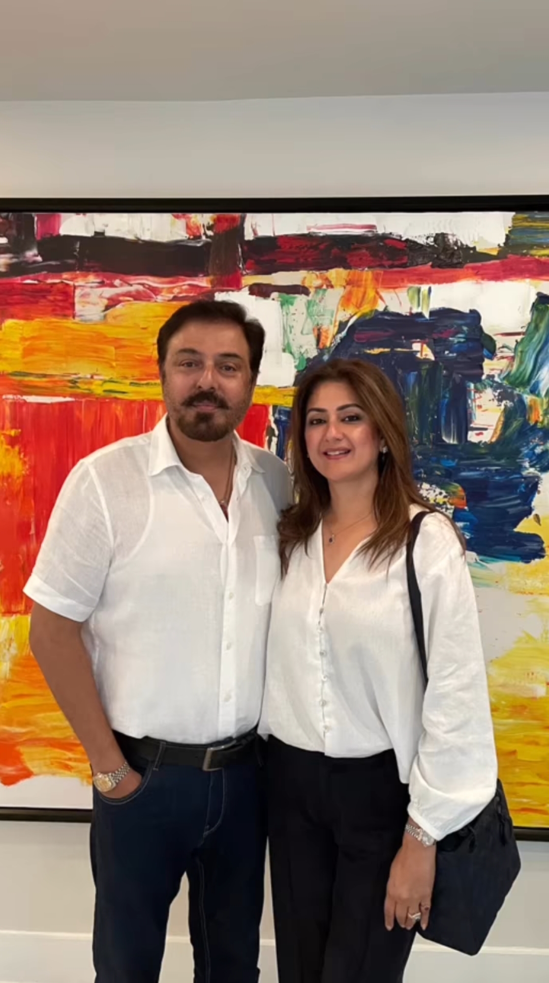 Nauman Ijaz New Family Pictures From Canada | Reviewit.pk