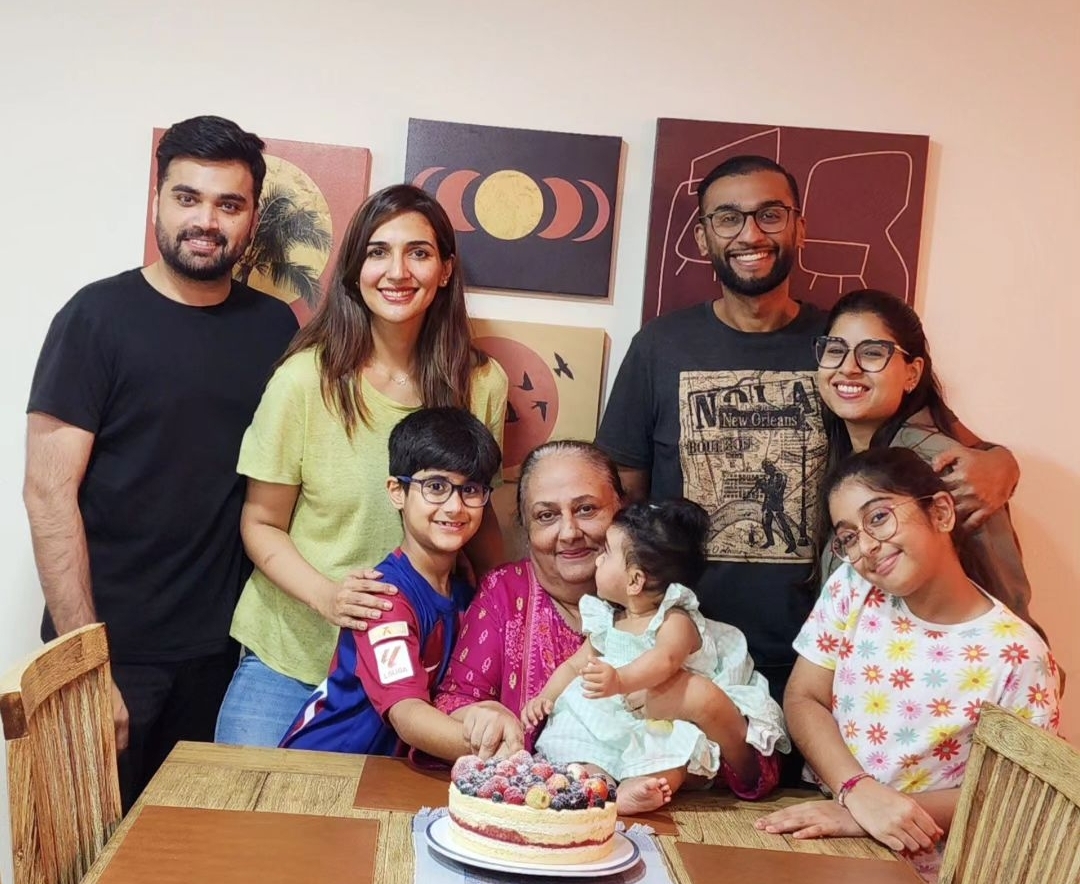 Actress Rabab Hashim Shares Her Daughter's New Clicks | Reviewit.pk