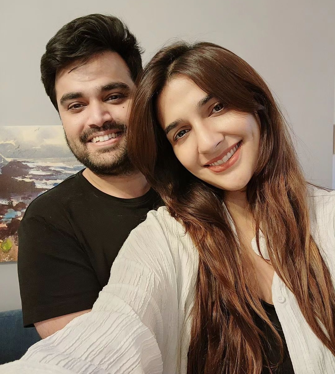 Actress Rabab Hashim Shares Her Daughter's New Clicks | Reviewit.pk