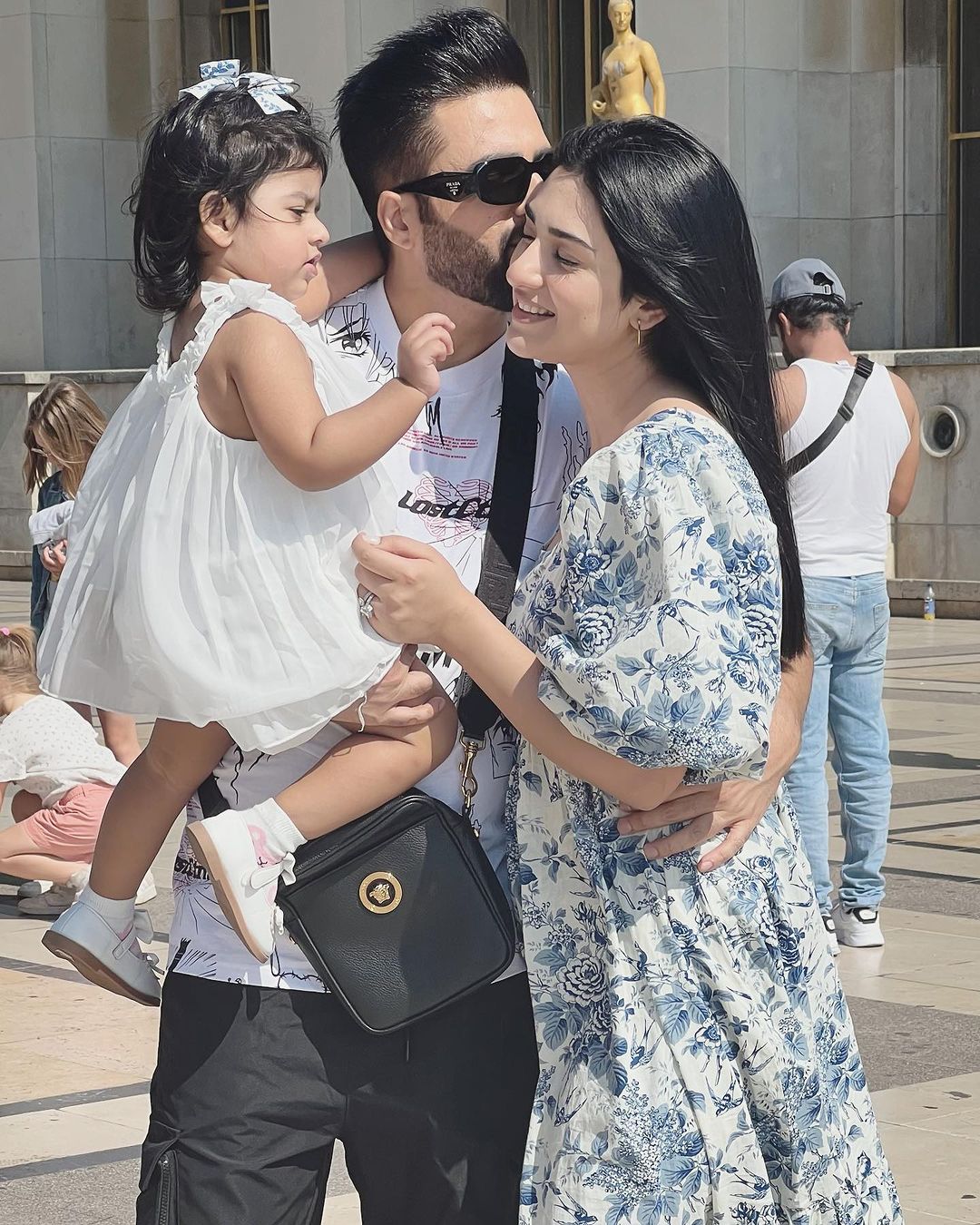 Superb New Pictures Of Sarah & Falak From Europe | Reviewit.pk