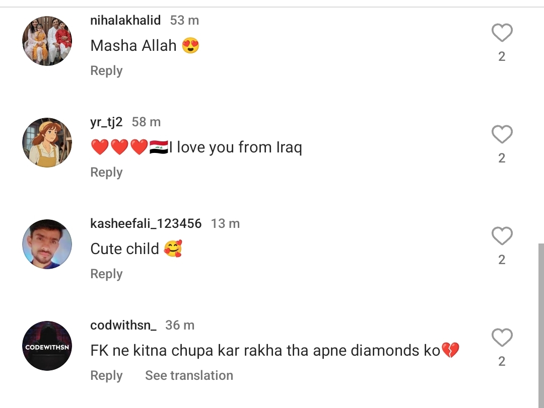 Syeda Aliza Sultan Adorable Pictures With Her Kids | Reviewit.pk