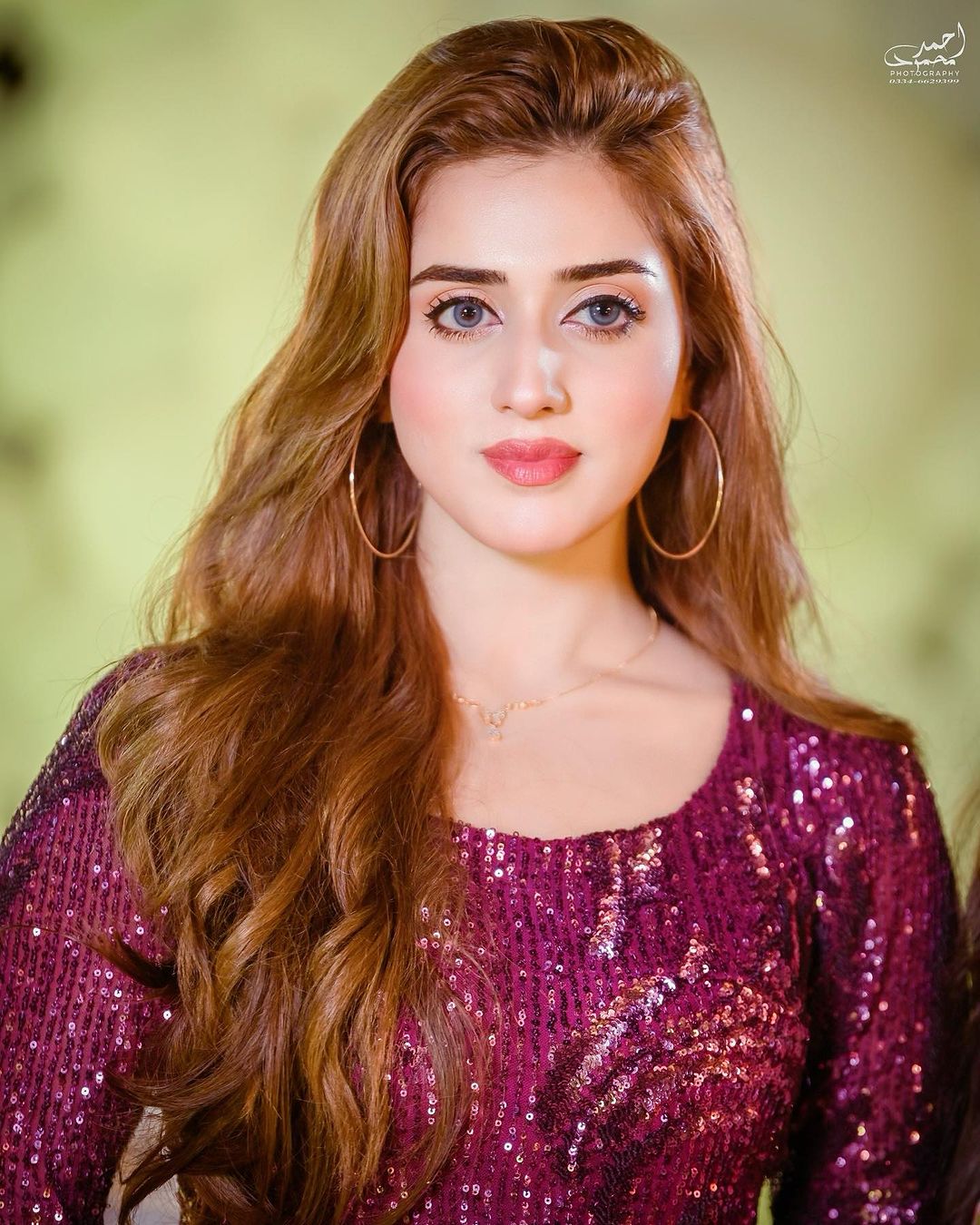 Jannat Mirza Throws Glamorous Birthday Bash Yet Again | Reviewit.pk