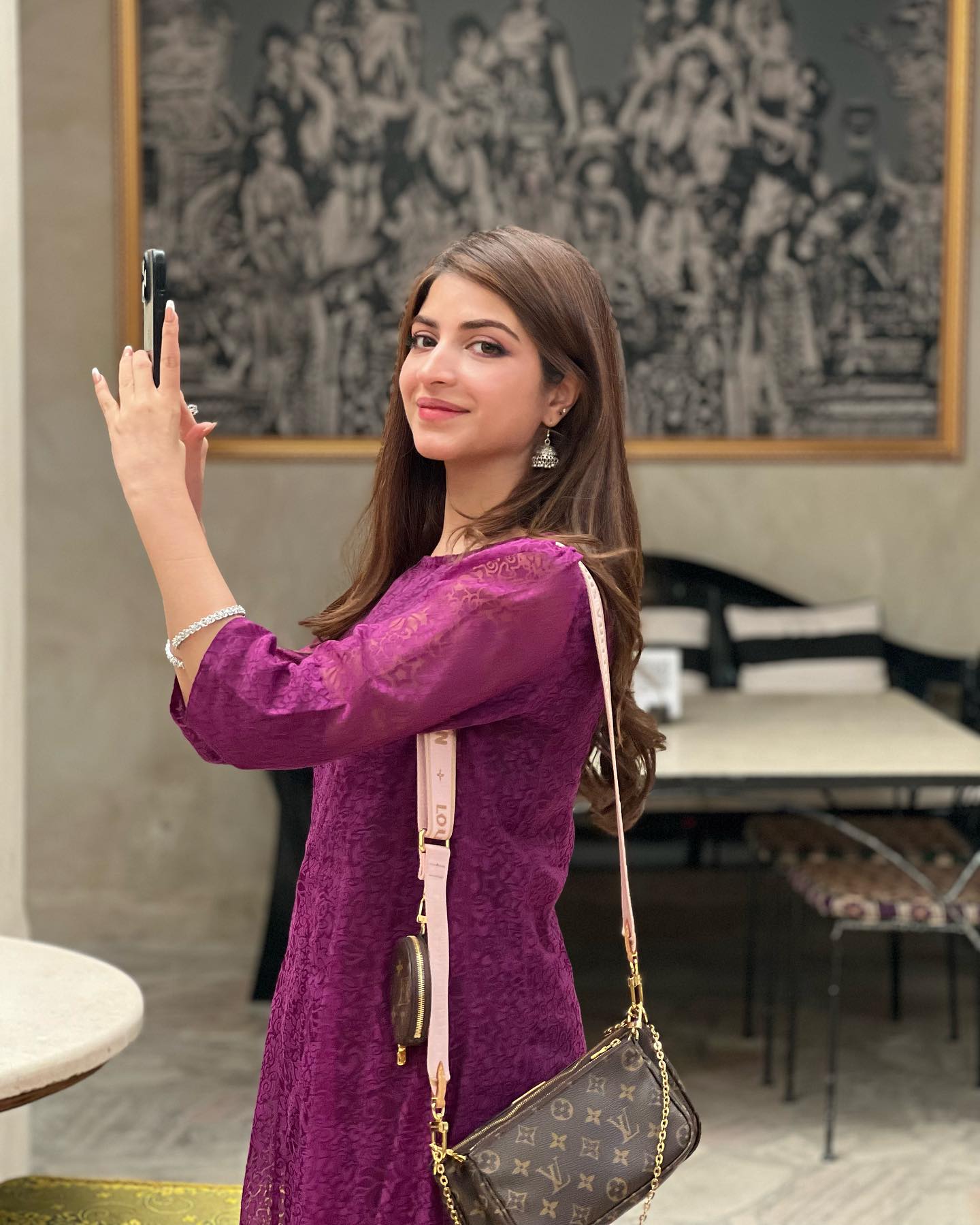 Ordinary To Extraordinary- Kinza Hashmi's Transformation | Reviewit.pk