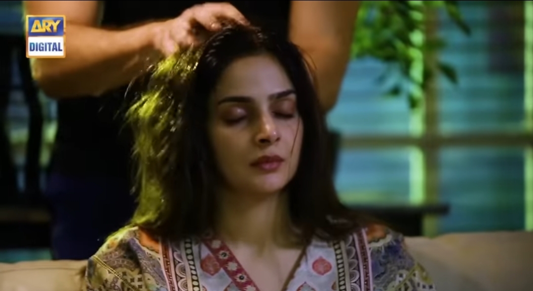 Actresses Who Could Play Mubashira Better Than Ayeza Khan | Reviewit.pk