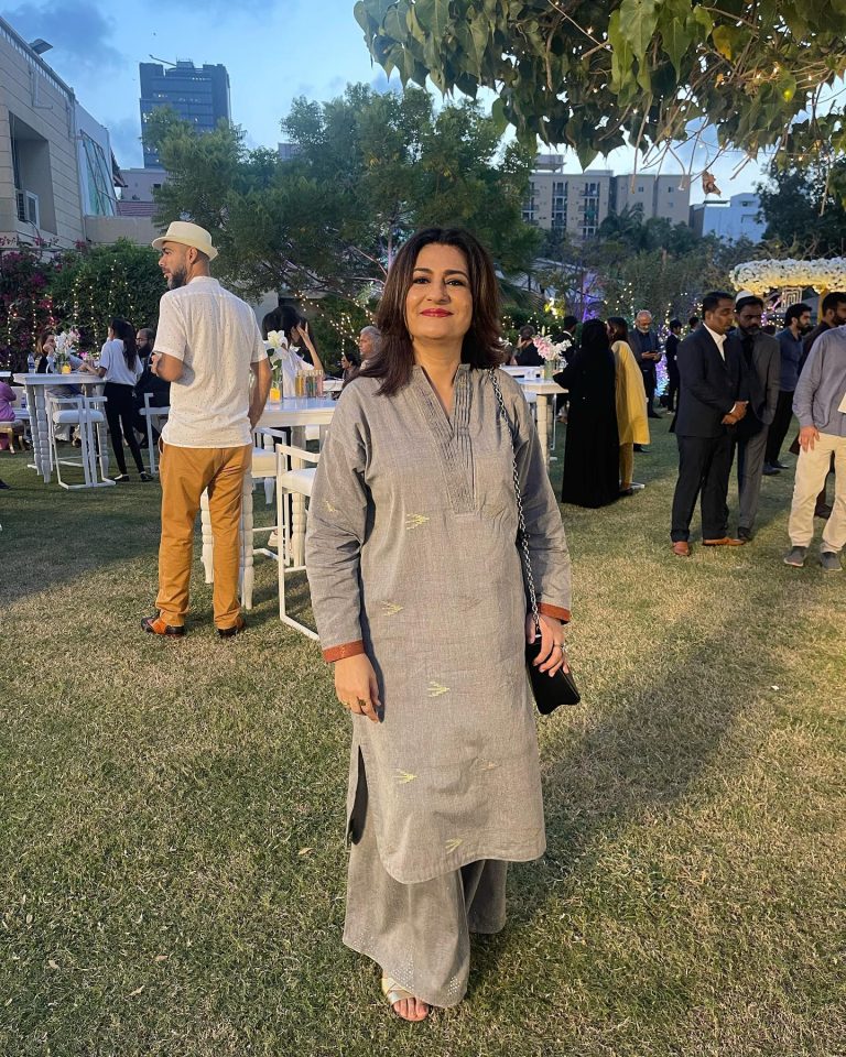 Saba Hameed Shares Precious Moments From Her Career | Reviewit.pk