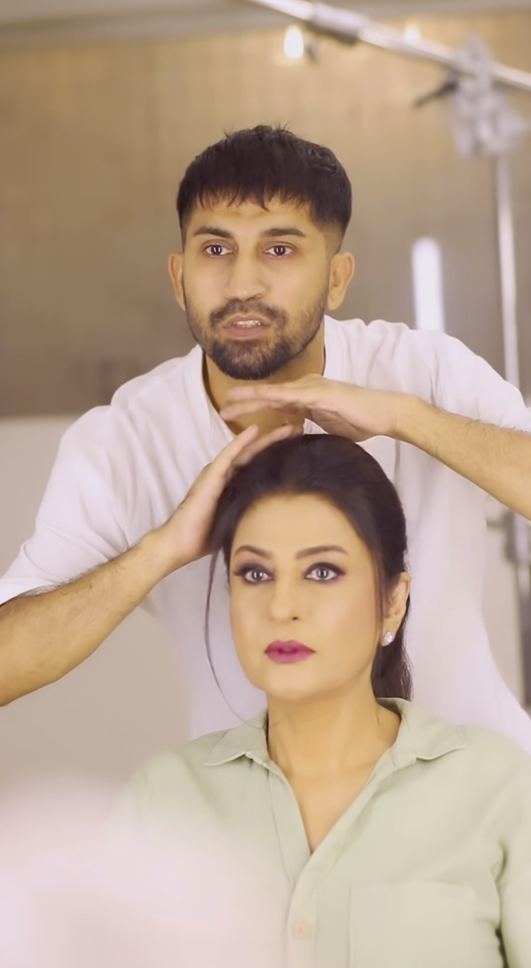 Fans Stunned To See Saba Hamid's Youthful Transformation | Reviewit.pk