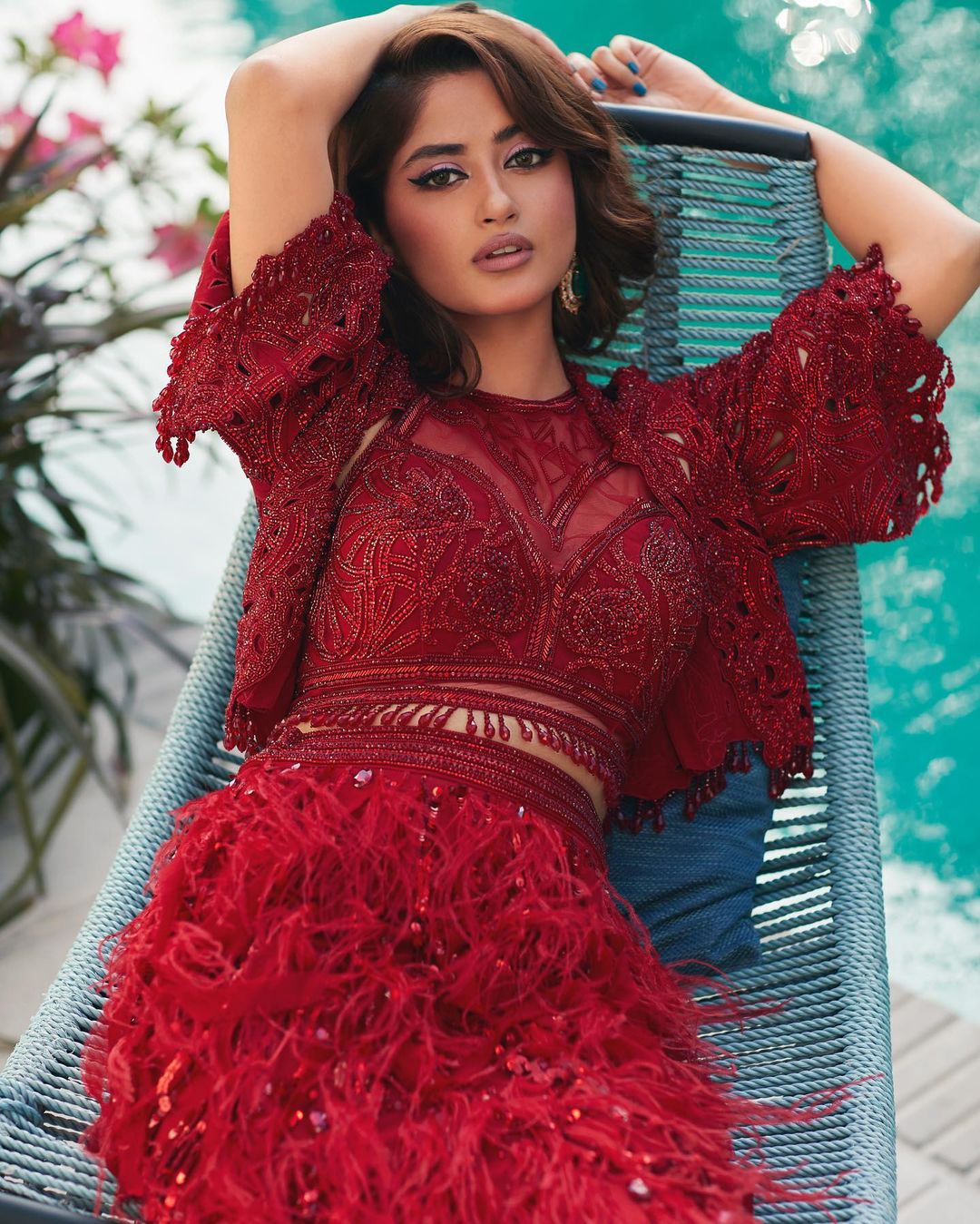 Sajal's Recent Bold Video Stirs Criticism | Reviewit.pk