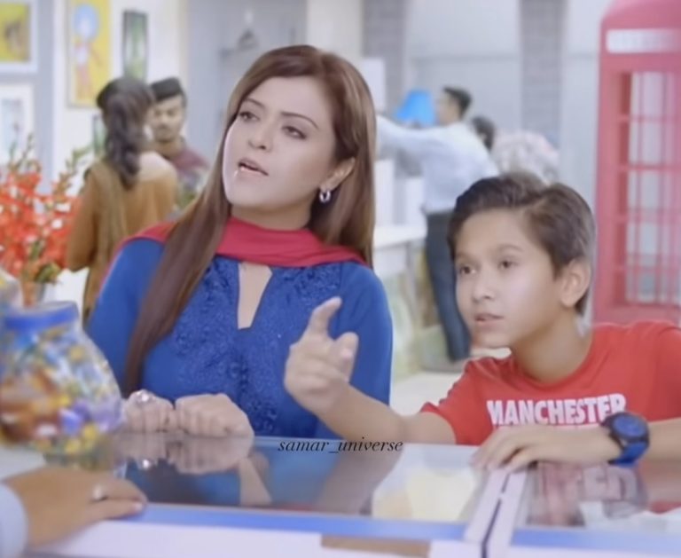 Samar Jafri's Old Commercial With On Screen Mother Goes Viral | Reviewit.pk