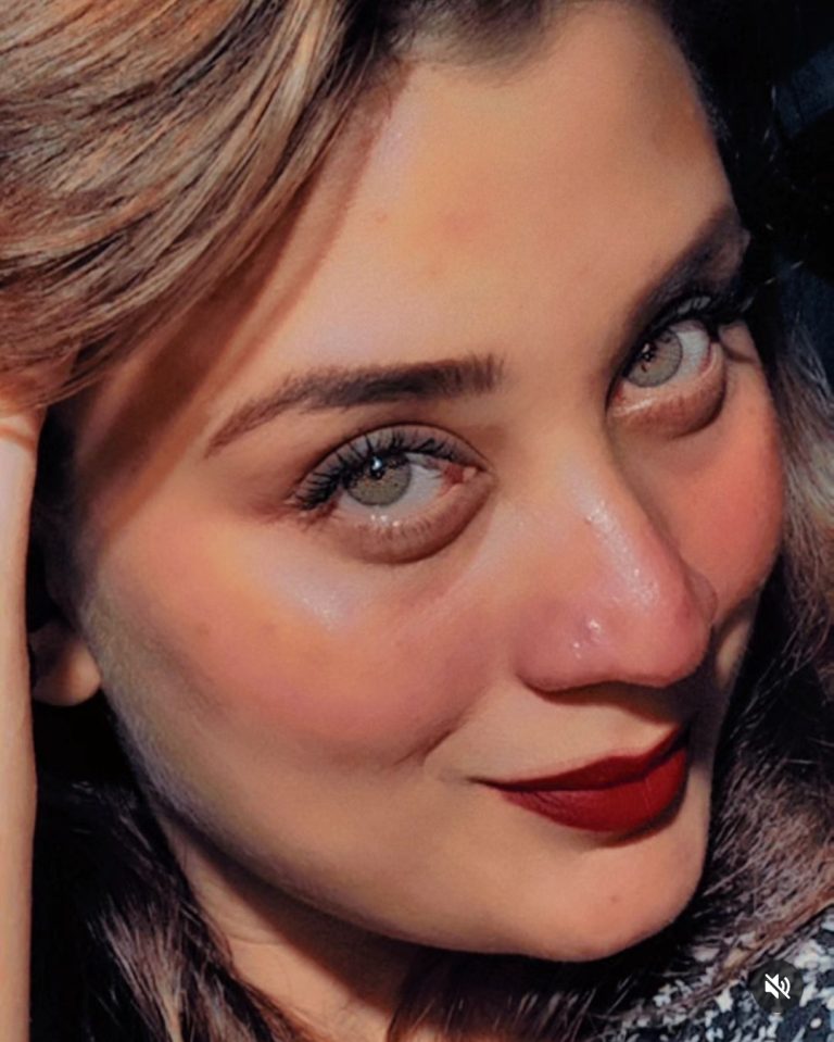 Where Is Pakistani Actress Sarah Omair Now | Reviewit.pk