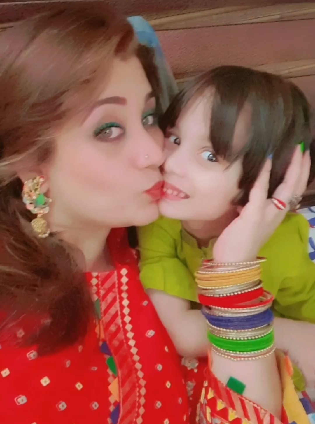 Where Is Pakistani Actress Sarah Omair Now | Reviewit.pk