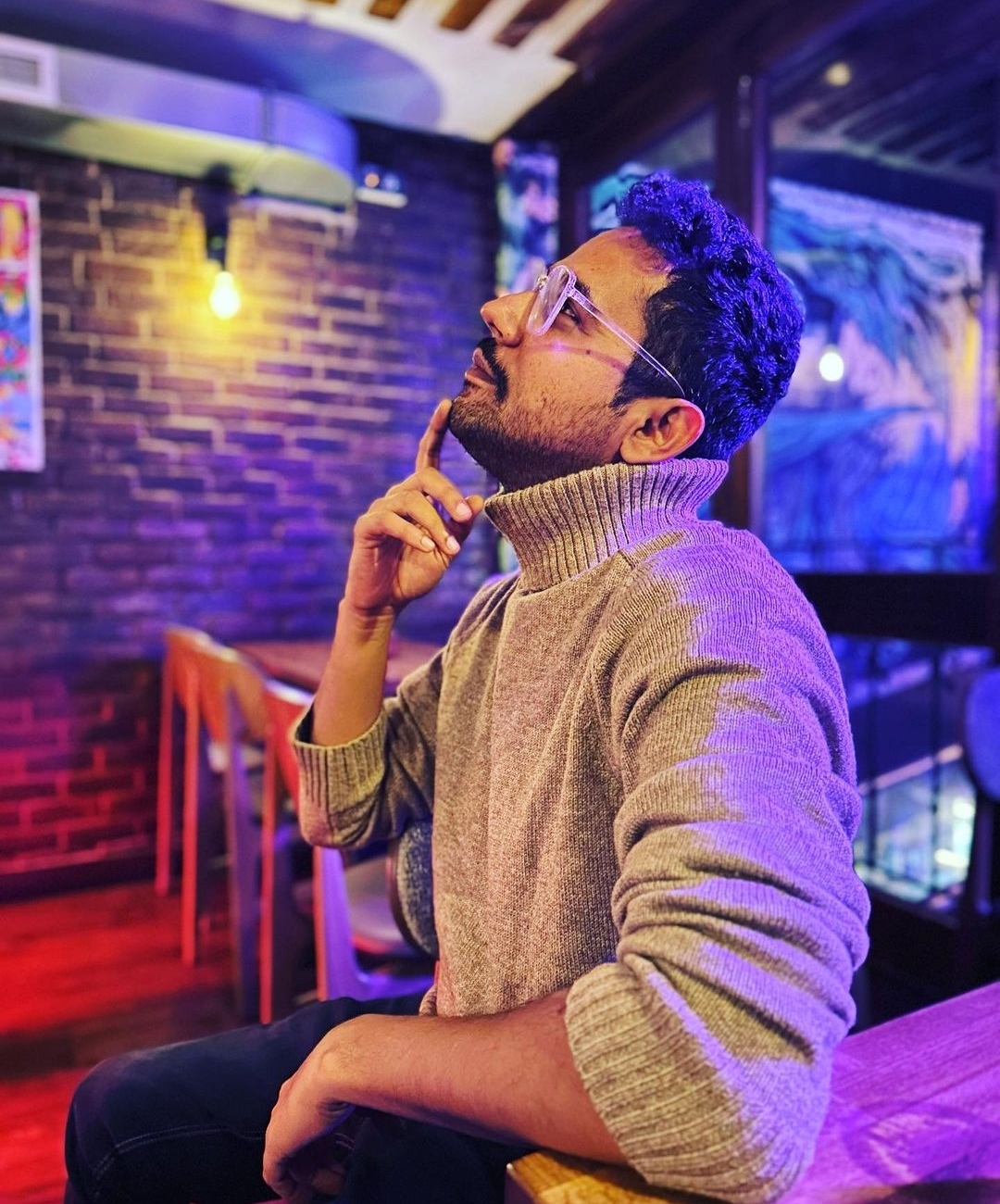 New Adorable Pictures of Ali Gul Pir With His Wife | Reviewit.pk