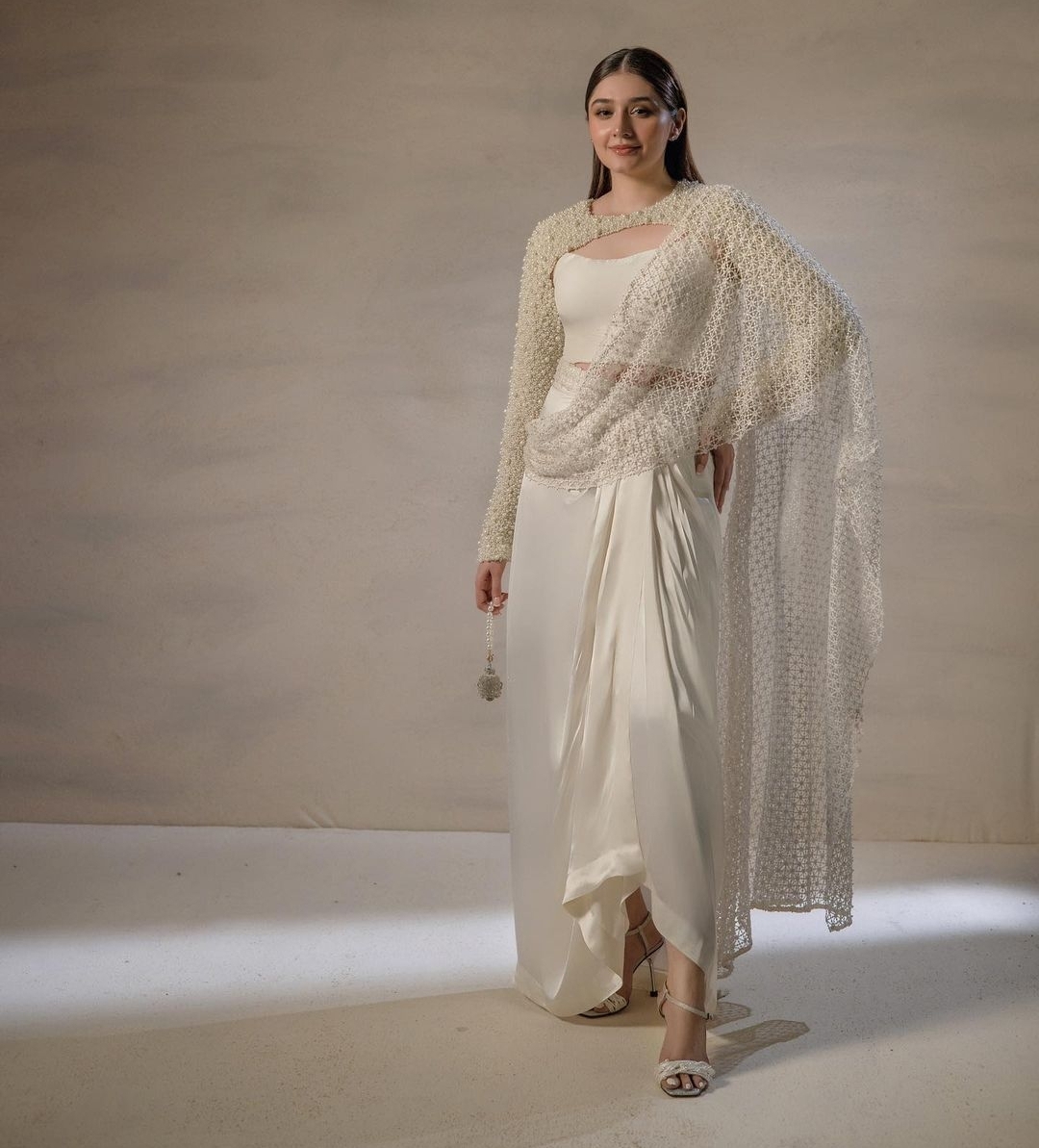 Durefishan Saleem Shares Scenic Pictures From Skardu | Reviewit.pk