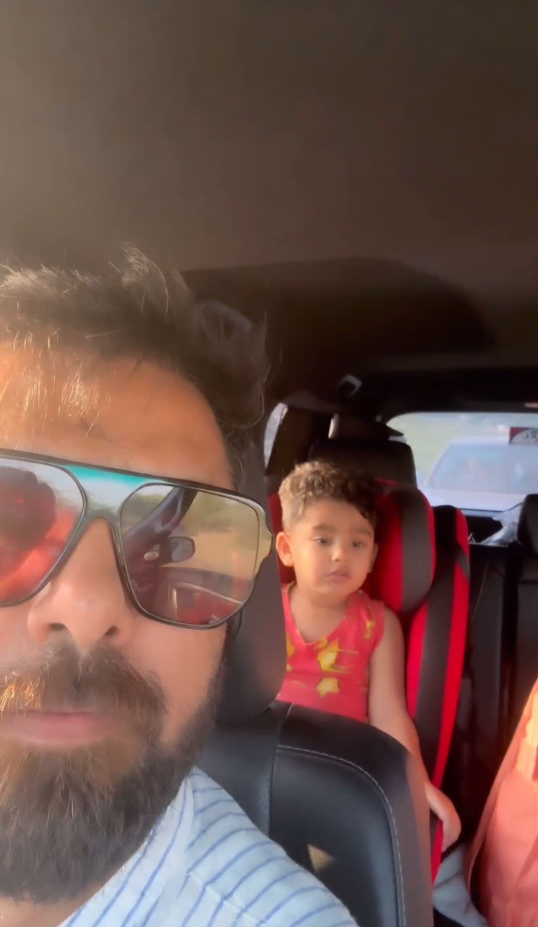 Iqra Aziz Adorable Family Clicks | Reviewit.pk