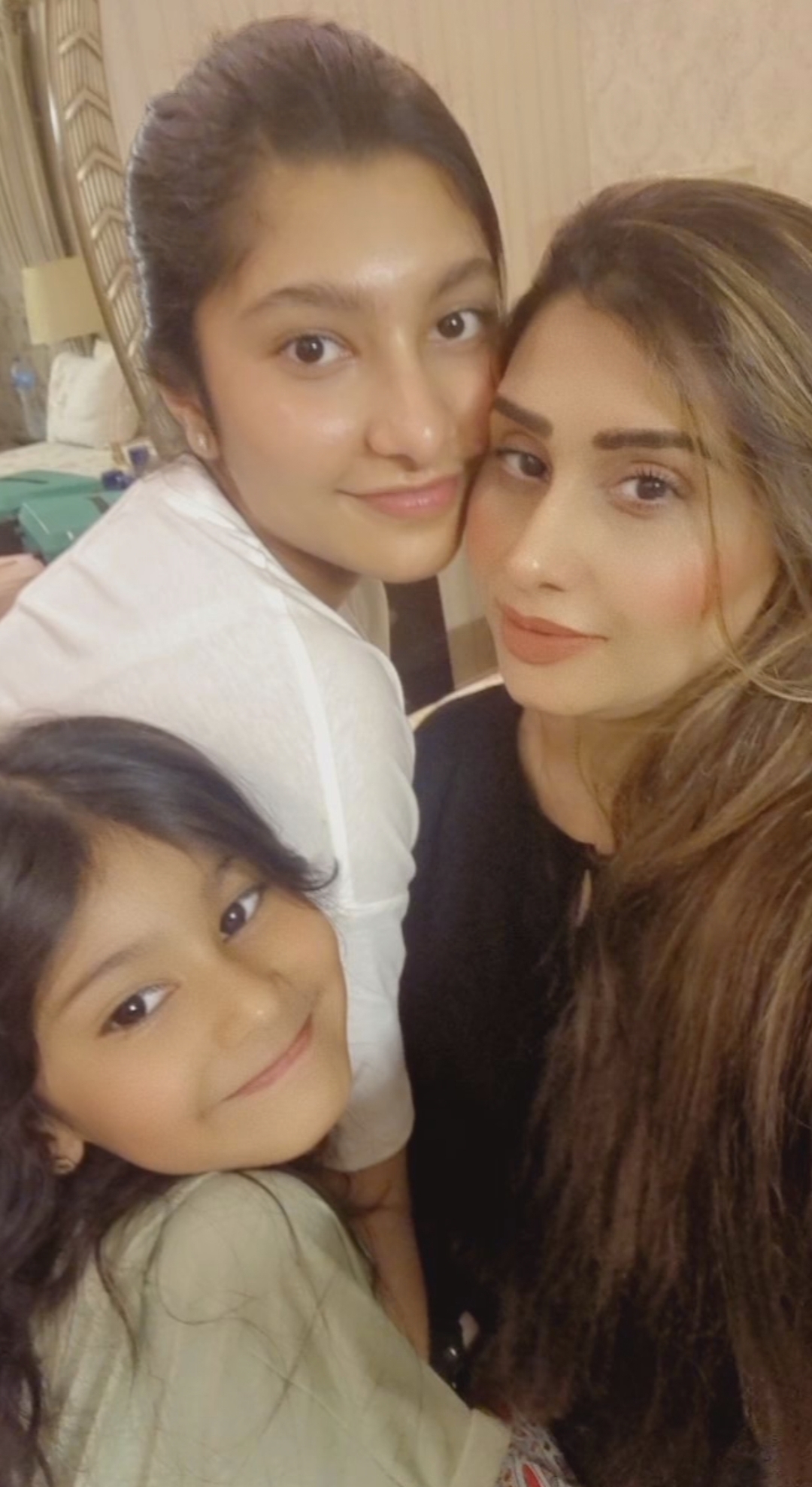 Mohammad Hafeez Celebrates His Cute Daughter's Birthday | Reviewit.pk