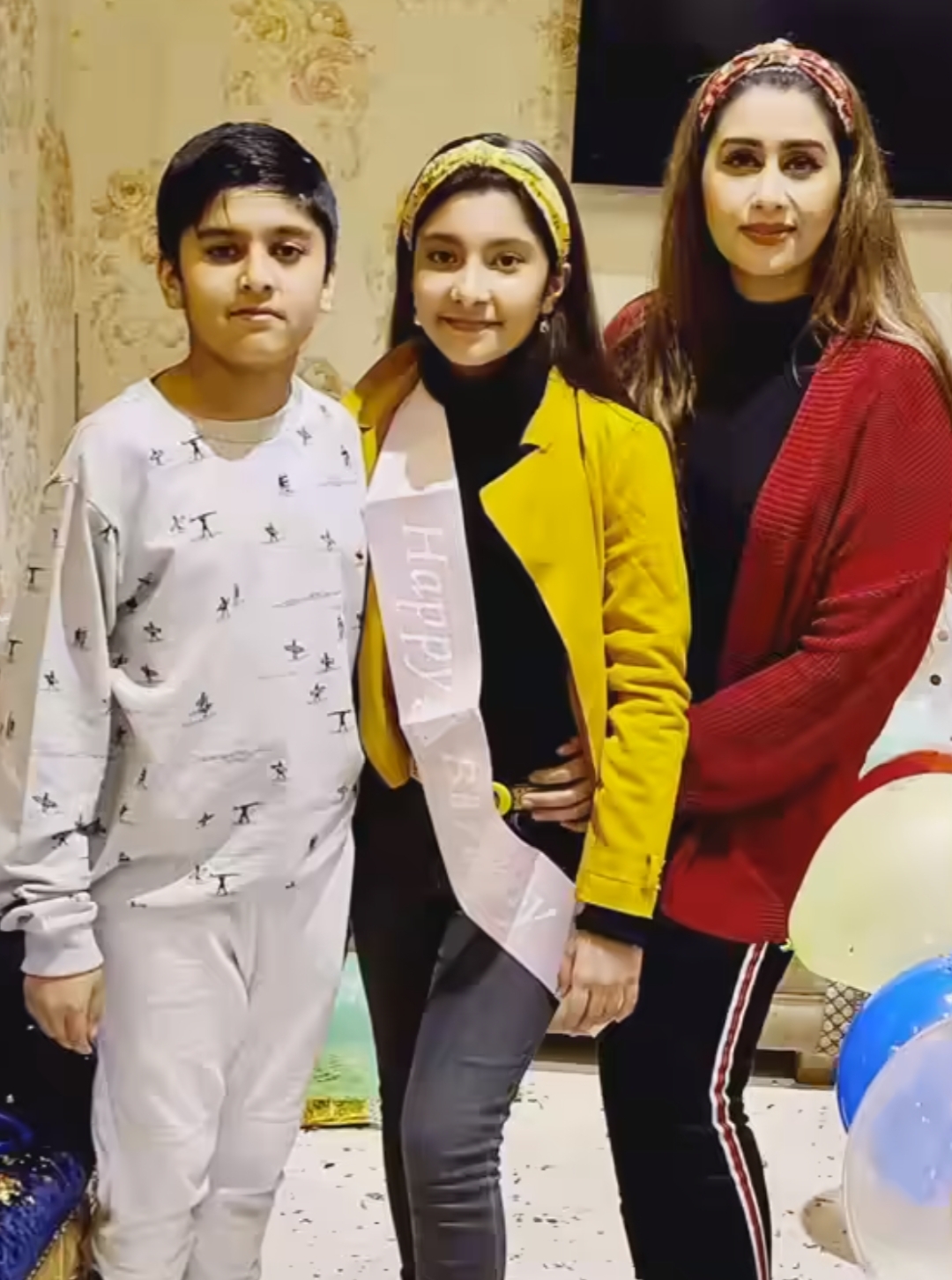 Mohammad Hafeez Celebrates His Cute Daughter's Birthday | Reviewit.pk
