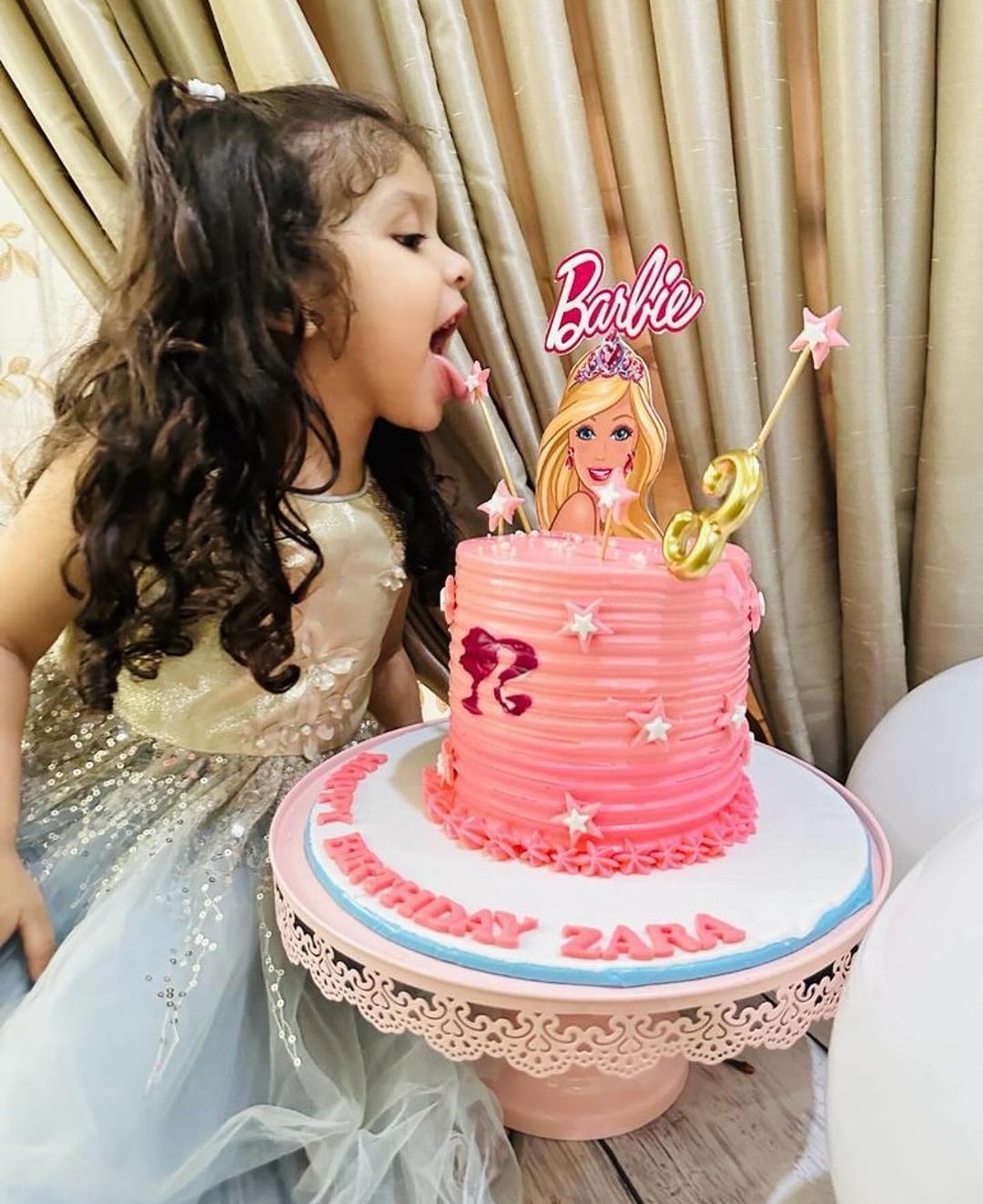 Actor Noman Habib's Adorable Family Pictures | Reviewit.pk