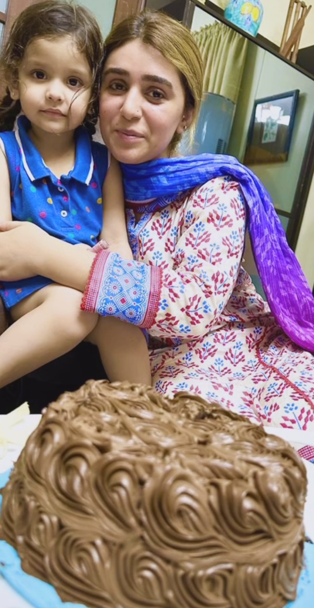 Actor Noman Habib's Adorable Family Pictures | Reviewit.pk