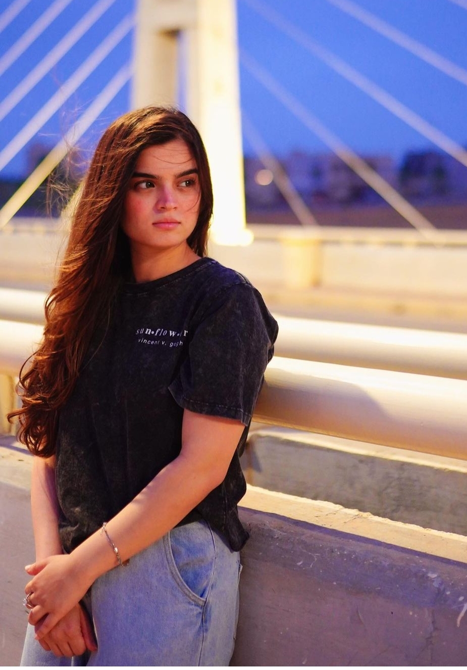 Aliza Sultan Shares Details About Feroze Khan's Role as Father ...