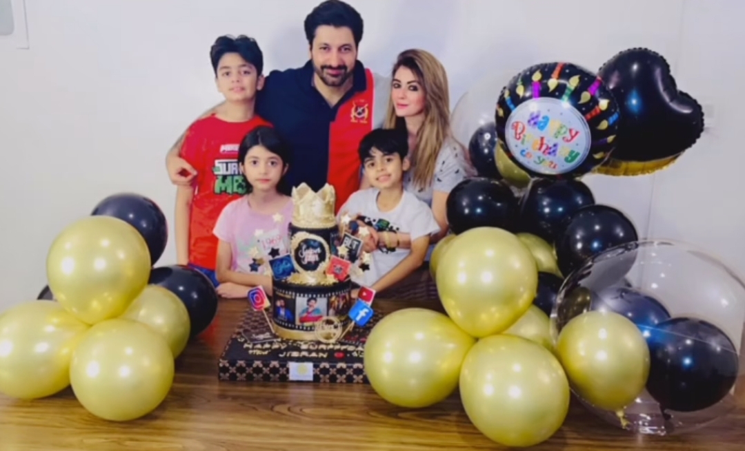 Actor Syed Jibran Birthday Celebration With Family | Reviewit.pk