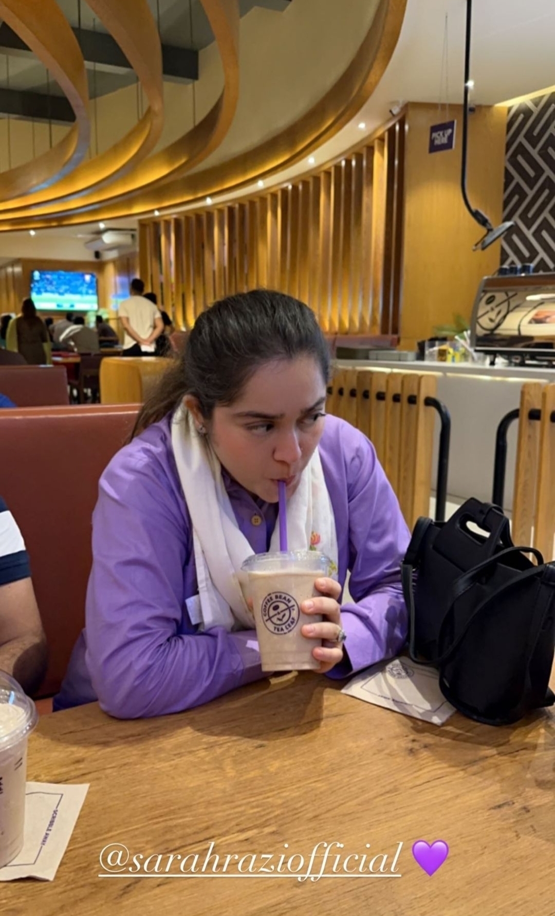 Arisha Razi Pictures From Niece's Third Birthday Celebration | Reviewit.pk