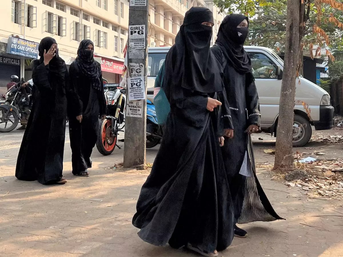 Public Applauds Ken Doll On Advice To Hijabi Girls | Reviewit.pk