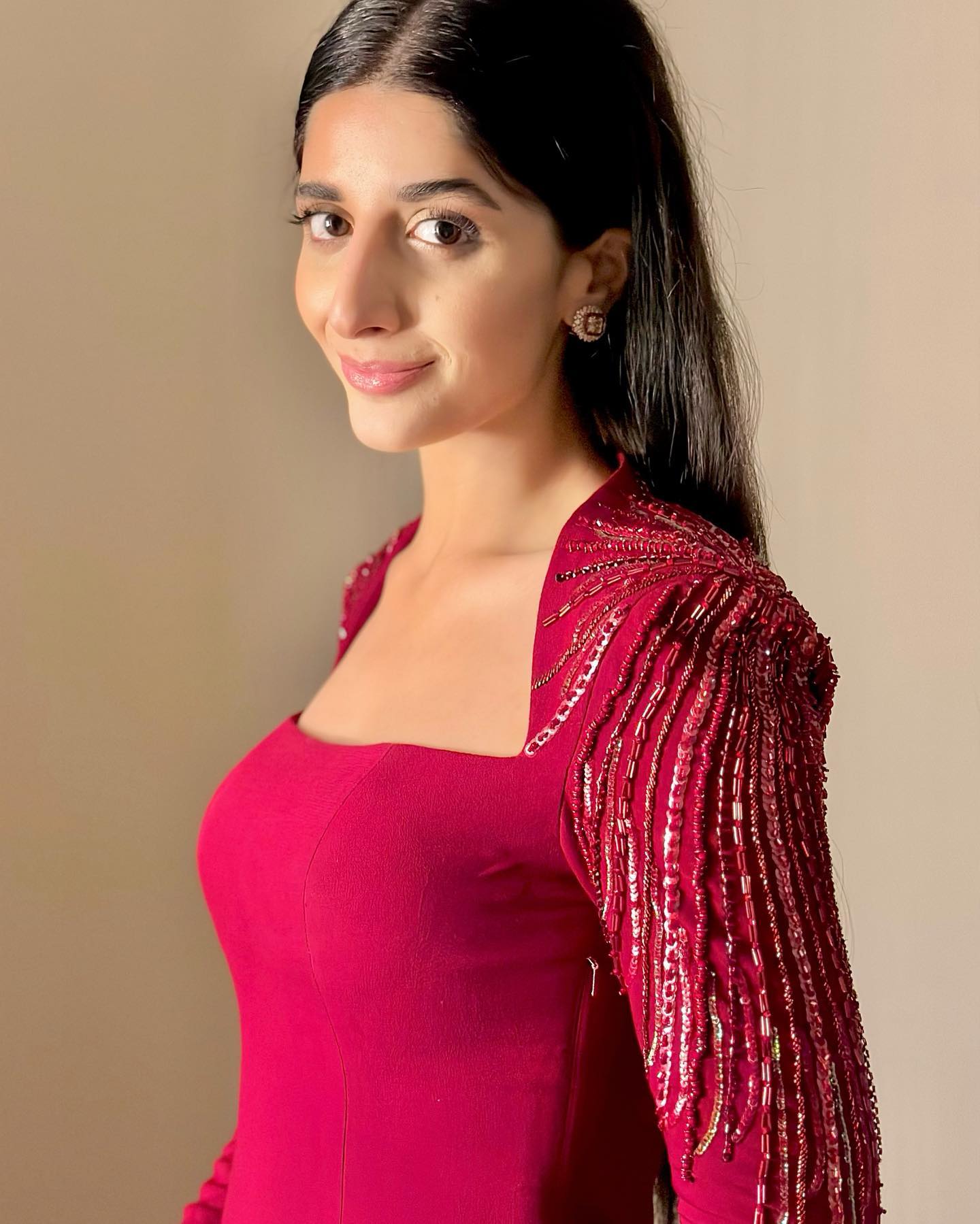 Celebrities Shine At Eighteen's Launch | Reviewit.pk