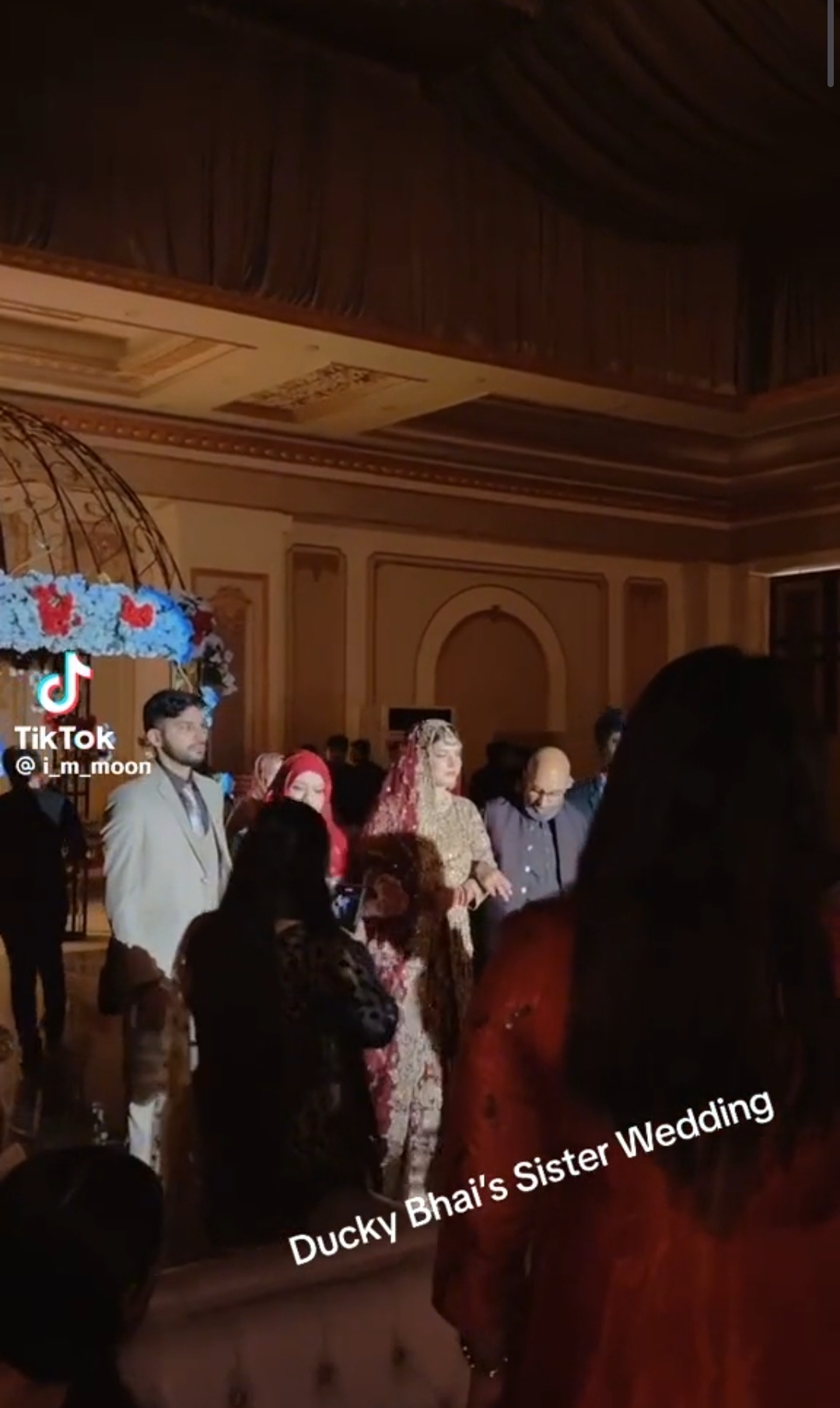 Ducky Bhai Sister Wedding Video Goes Viral | Reviewit.pk