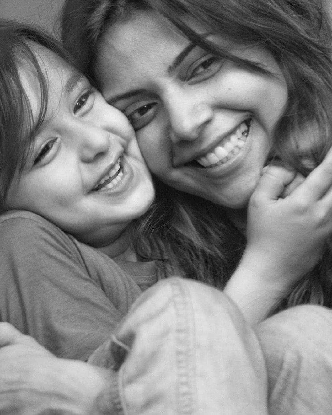 Hadiqa Kiani's Son Turns 18- Shares Beautiful Clicks | Reviewit.pk