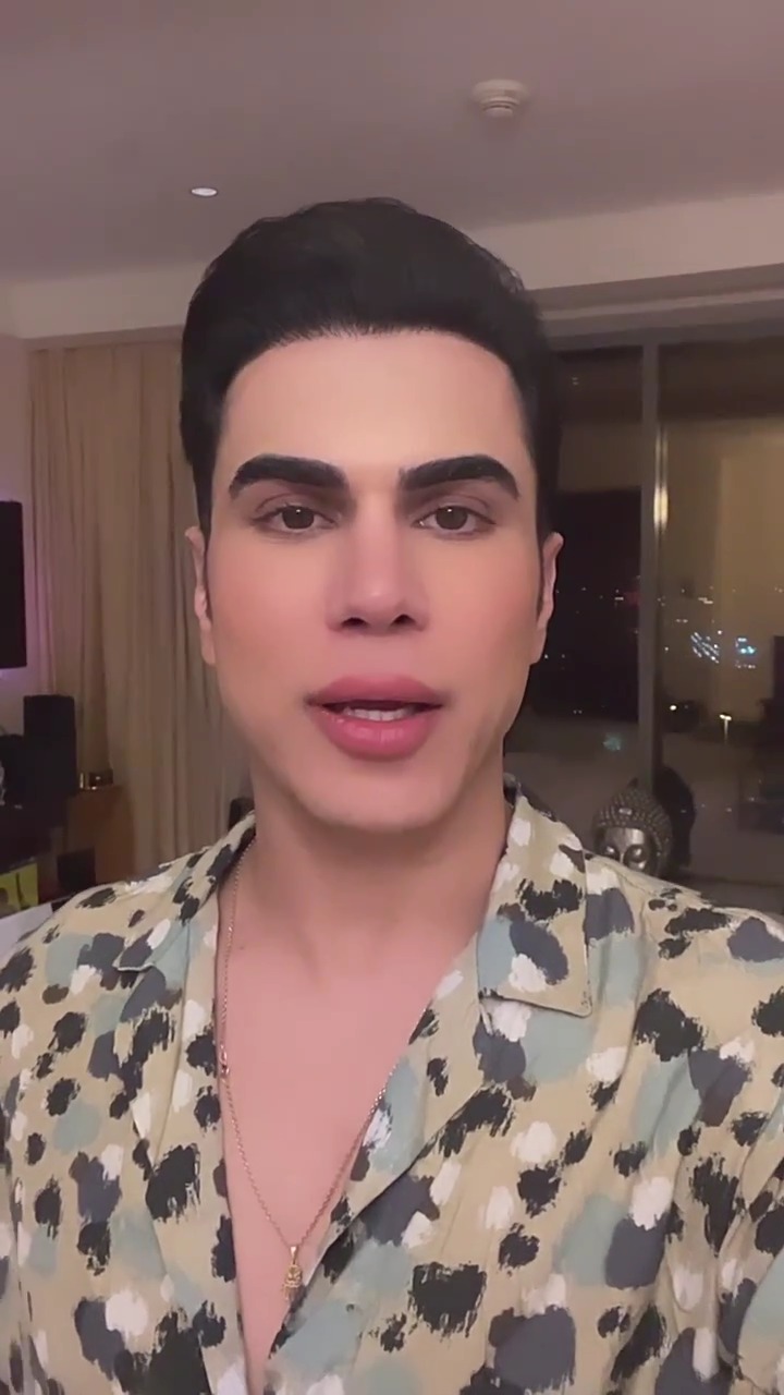 Ken Doll's Hilarious Take On Bold LSA Looks | Reviewit.pk