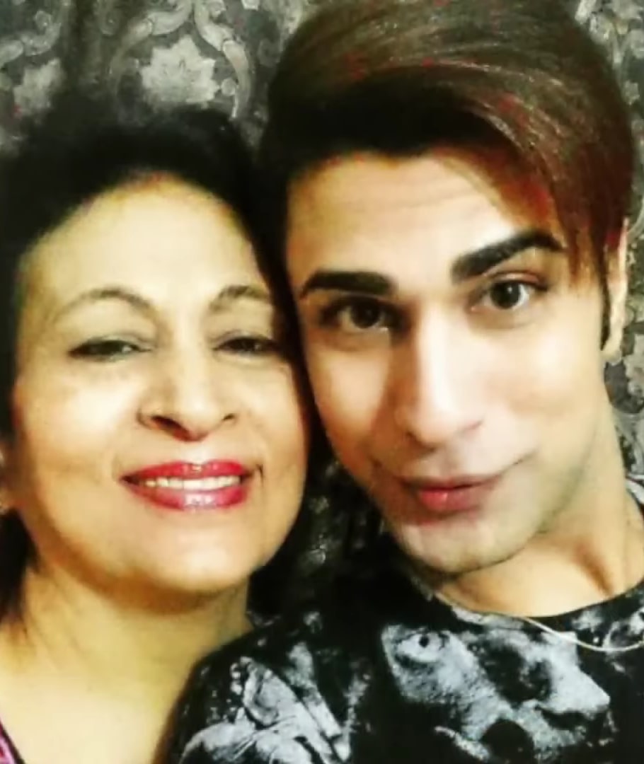 Pakistani Ken Doll First Time Reveals Childhood Struggles | Reviewit.pk