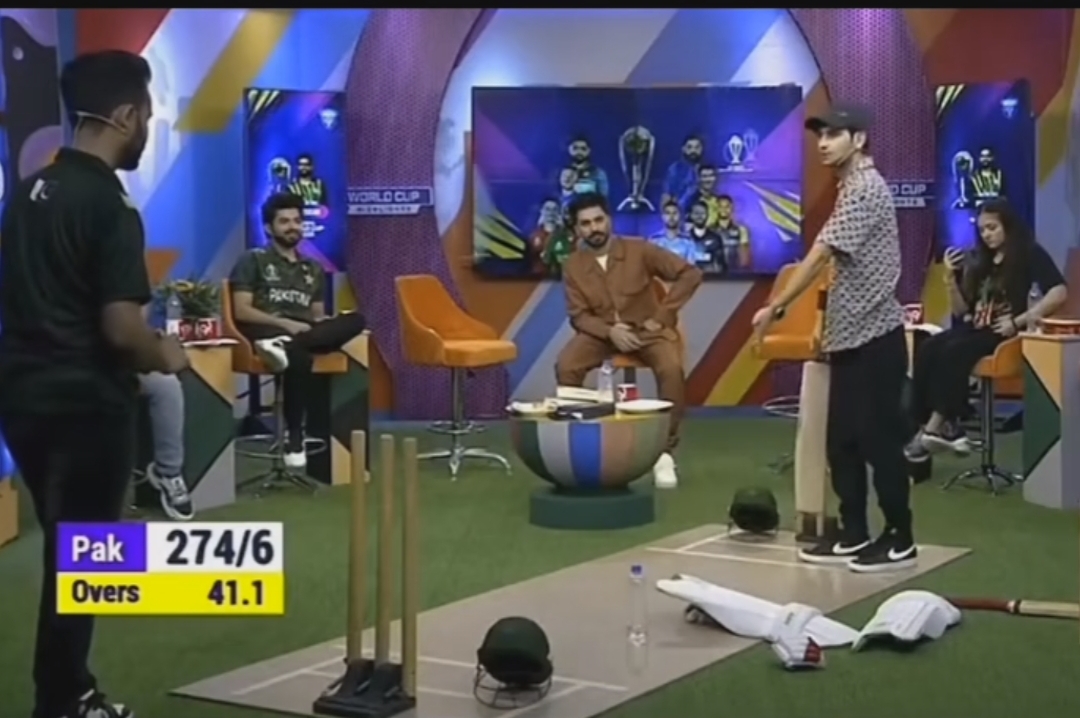 Heavy Criticism on Maaz Safder For Teaching Cricket To Pakistan Team ...