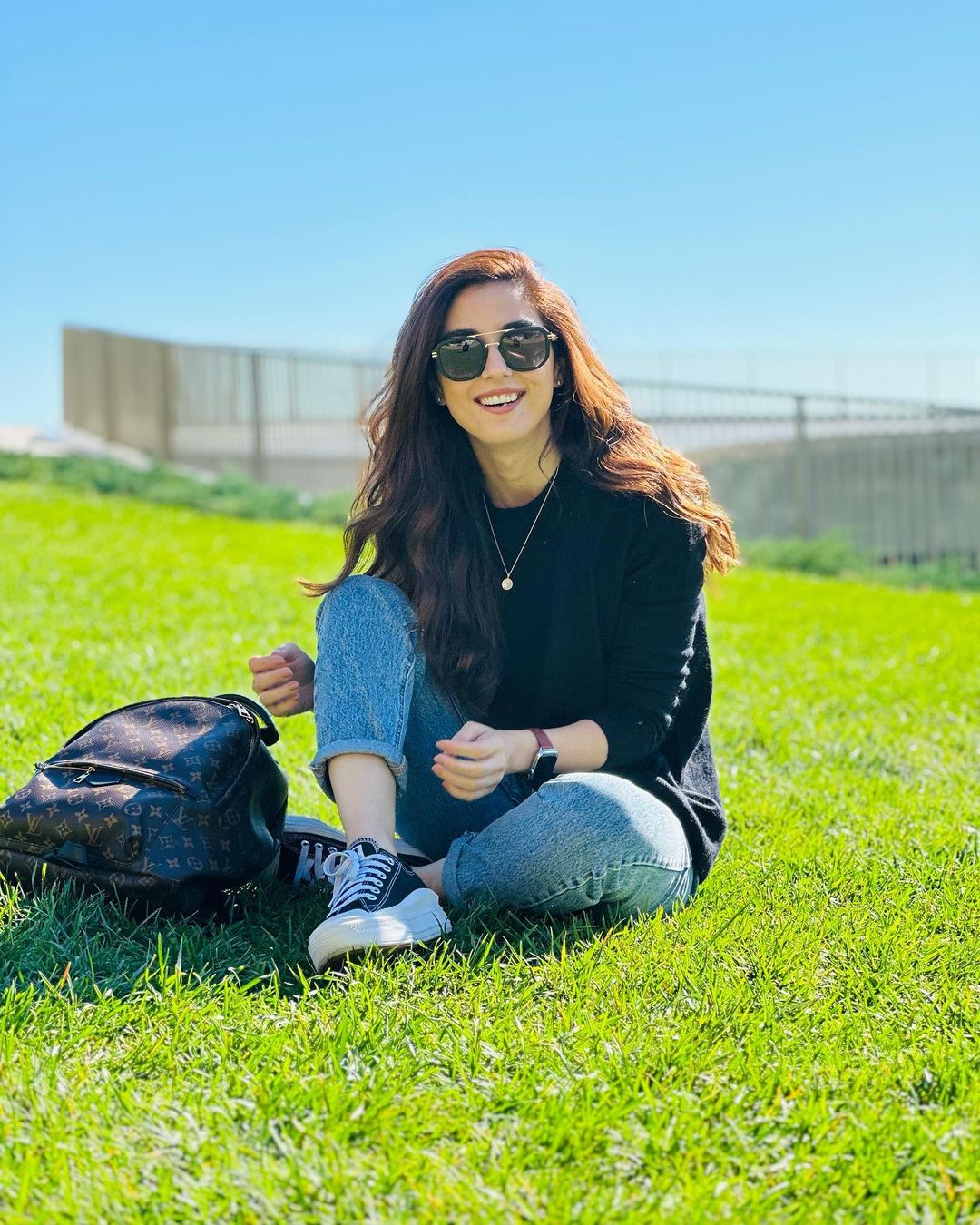 Cute Maya Ali's Gorgeous Clicks From USA | Reviewit.pk