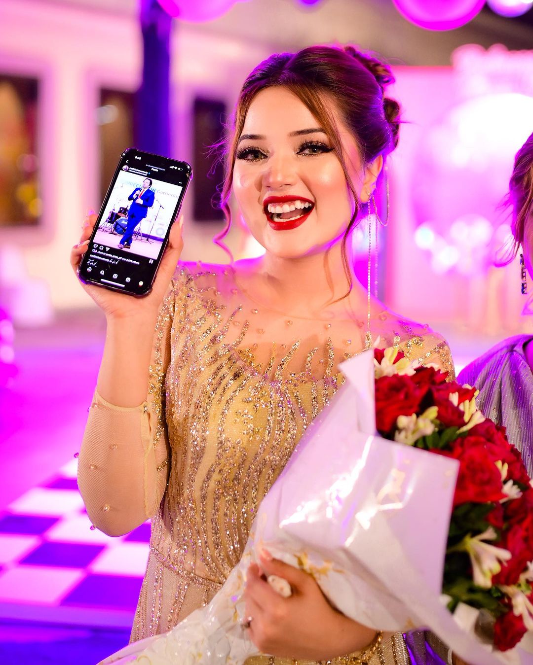 Rabeeca Khan Celebrates Her Mother's Birthday | Reviewit.pk