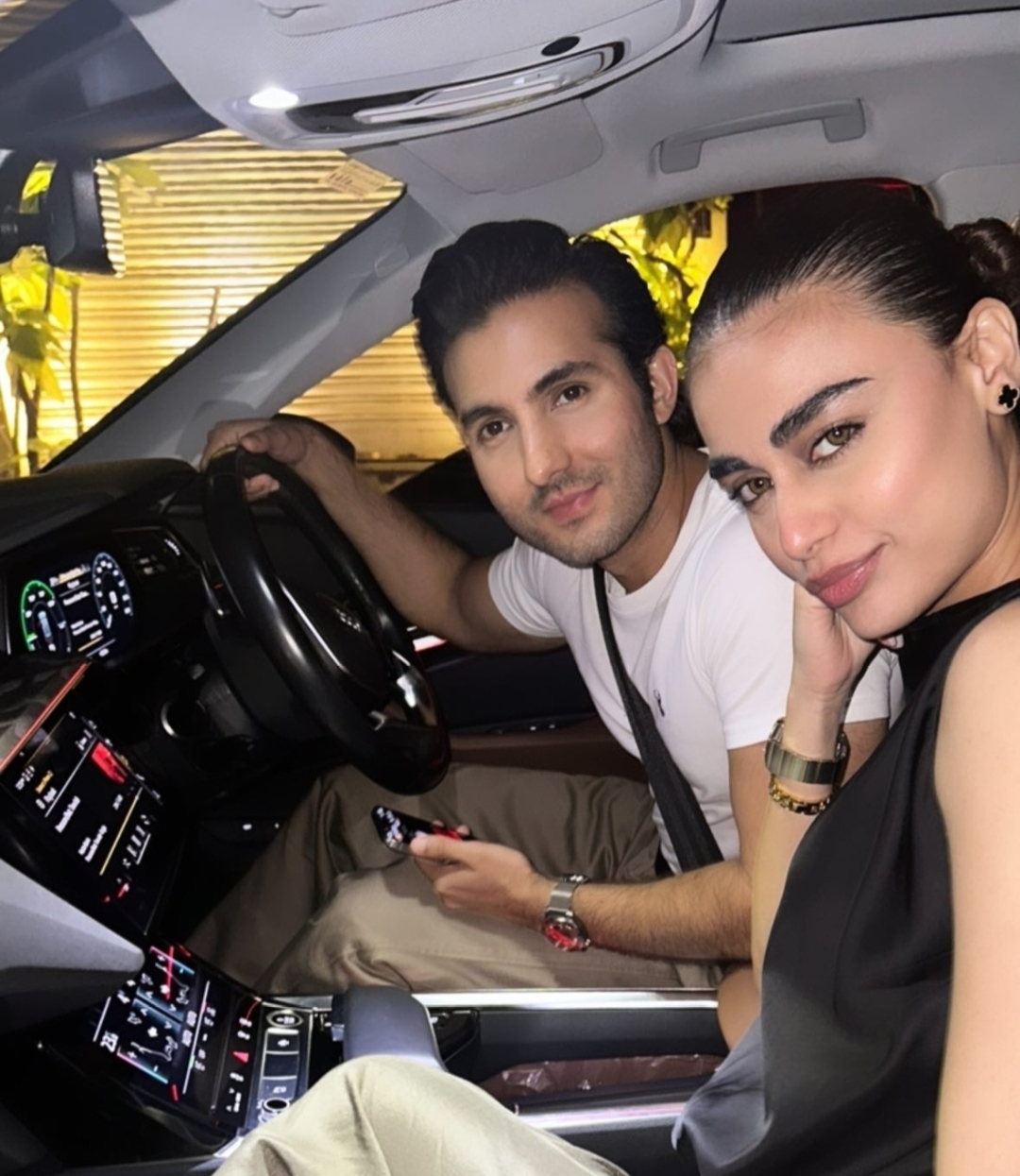 Sadaf Kanwal & Shahroz Sabzwari Adorable Family Clicks | Reviewit.pk