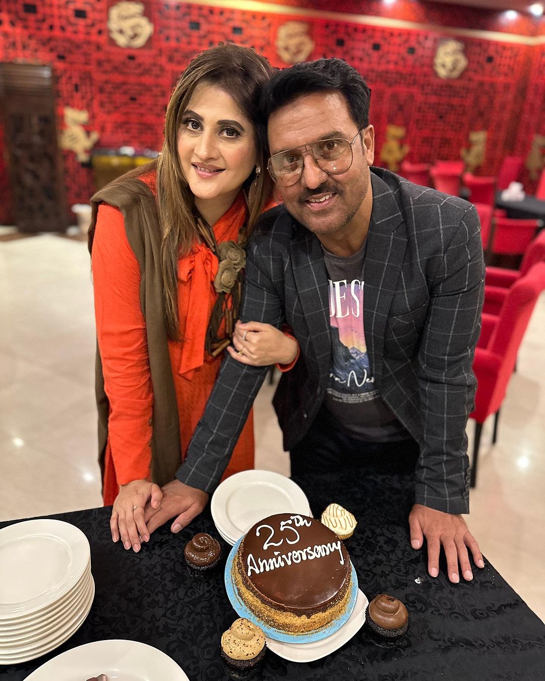 Sahiba And Rambo Celebrate 25 Years Of Marriage | Reviewit.pk