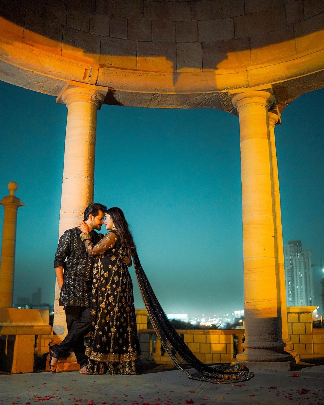 Warisha Khan And Azlan Shah's Beautiful Goud Bharayi Event | Reviewit.pk