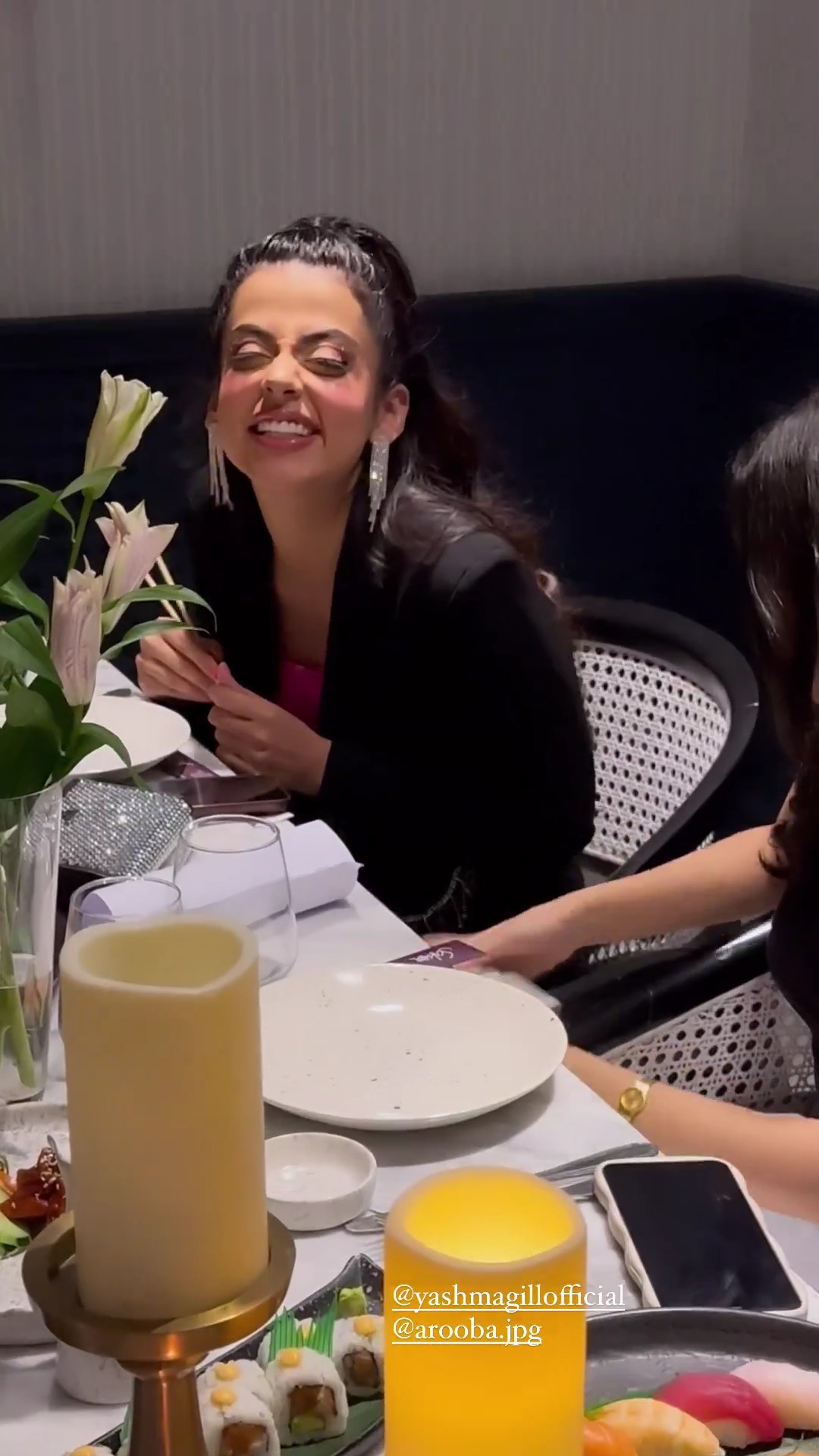 Yashma Gill Celebrates Her Birthday In Style | Reviewit.pk