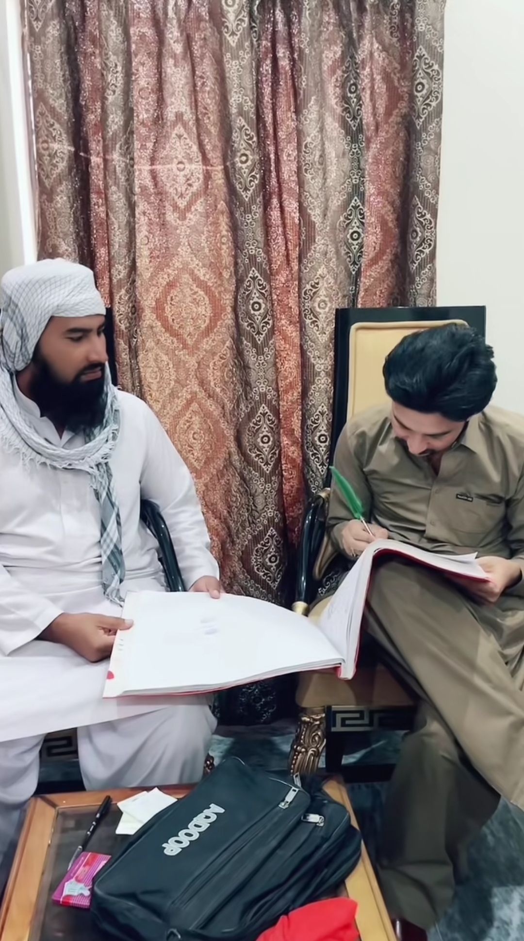 YouTuber Aliza Sehar Nikkah pictures viral on social media - THE ...