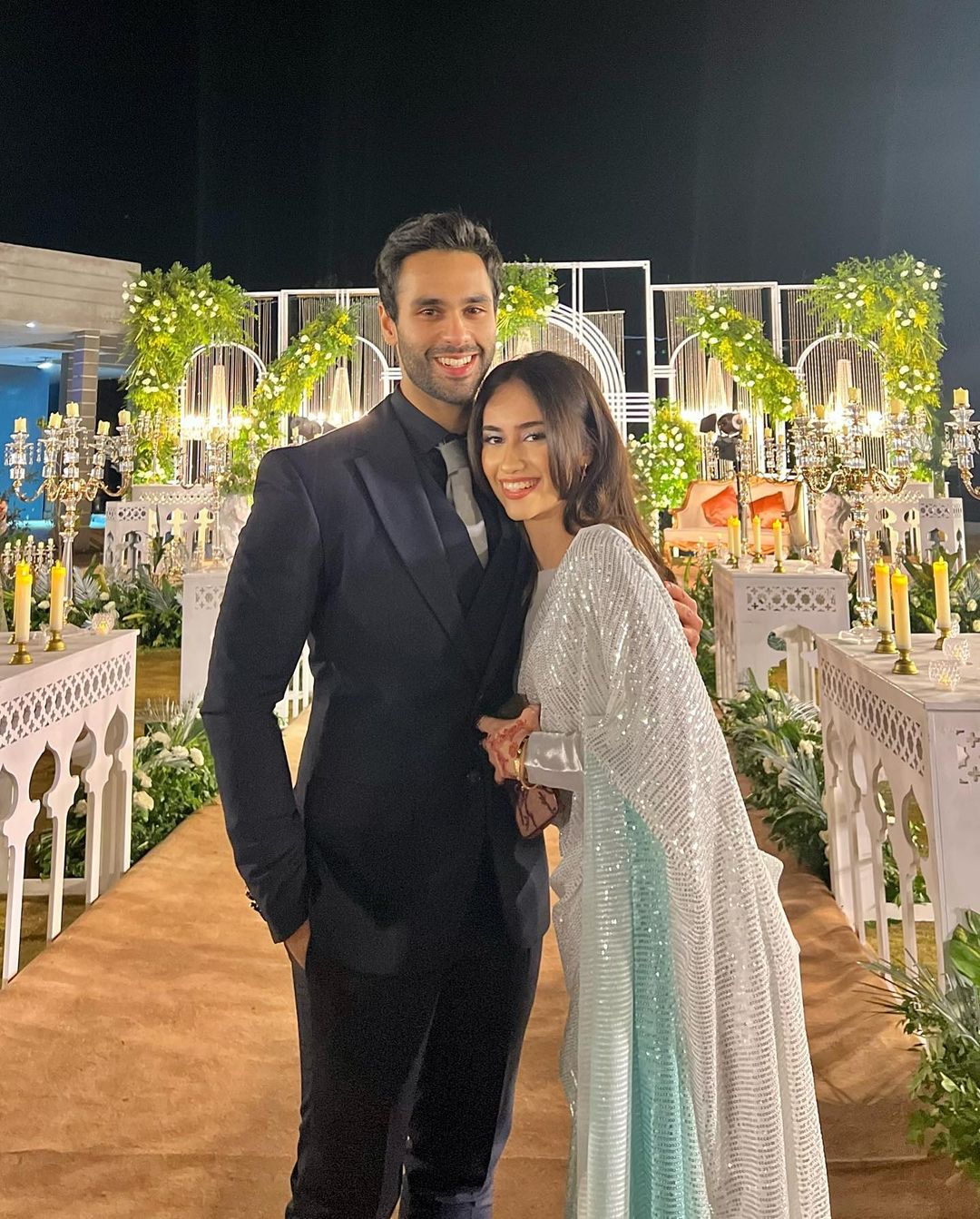 Ameer Gilani Shares Family Pictures From A Wedding | Reviewit.pk