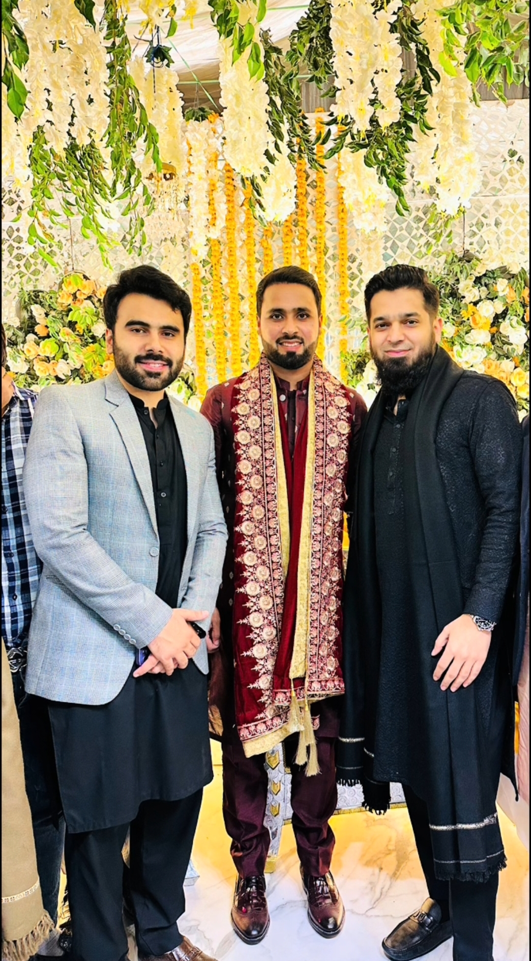 Cricketer Faheem Ashraf Mehndi Event Pictures & Videos | Reviewit.pk