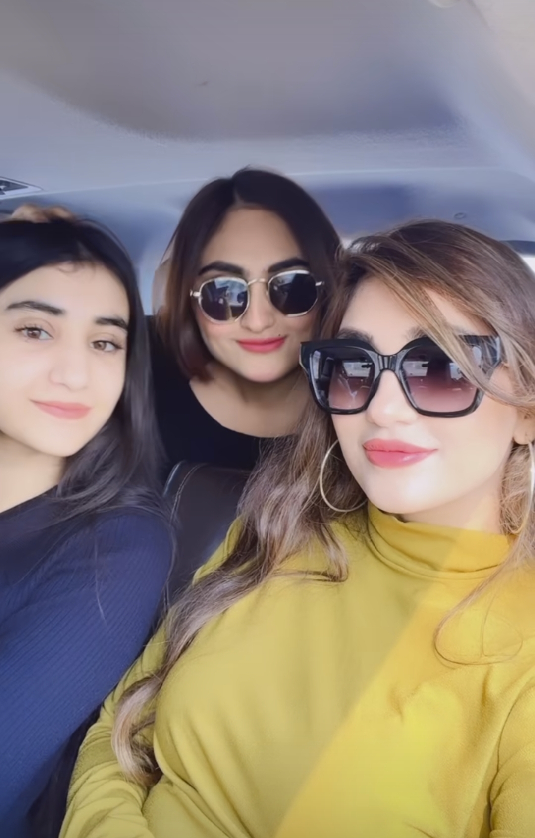 Hassan Ali Wife New Pictures From India | Reviewit.pk