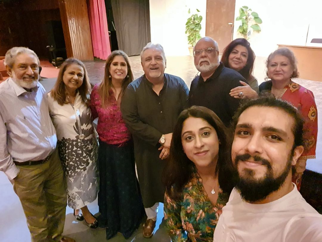 Actor Khaled Anam Beautiful Family Pictures | Reviewit.pk