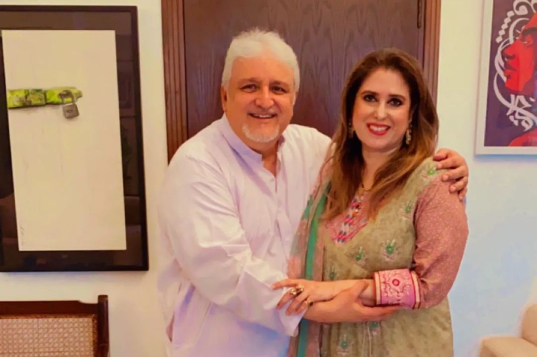 Actor Khaled Anam Beautiful Family Pictures | Reviewit.pk