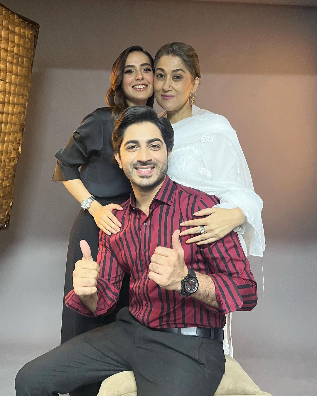 Drama Serial Mannat Murad BTS Pictures | Reviewit.pk