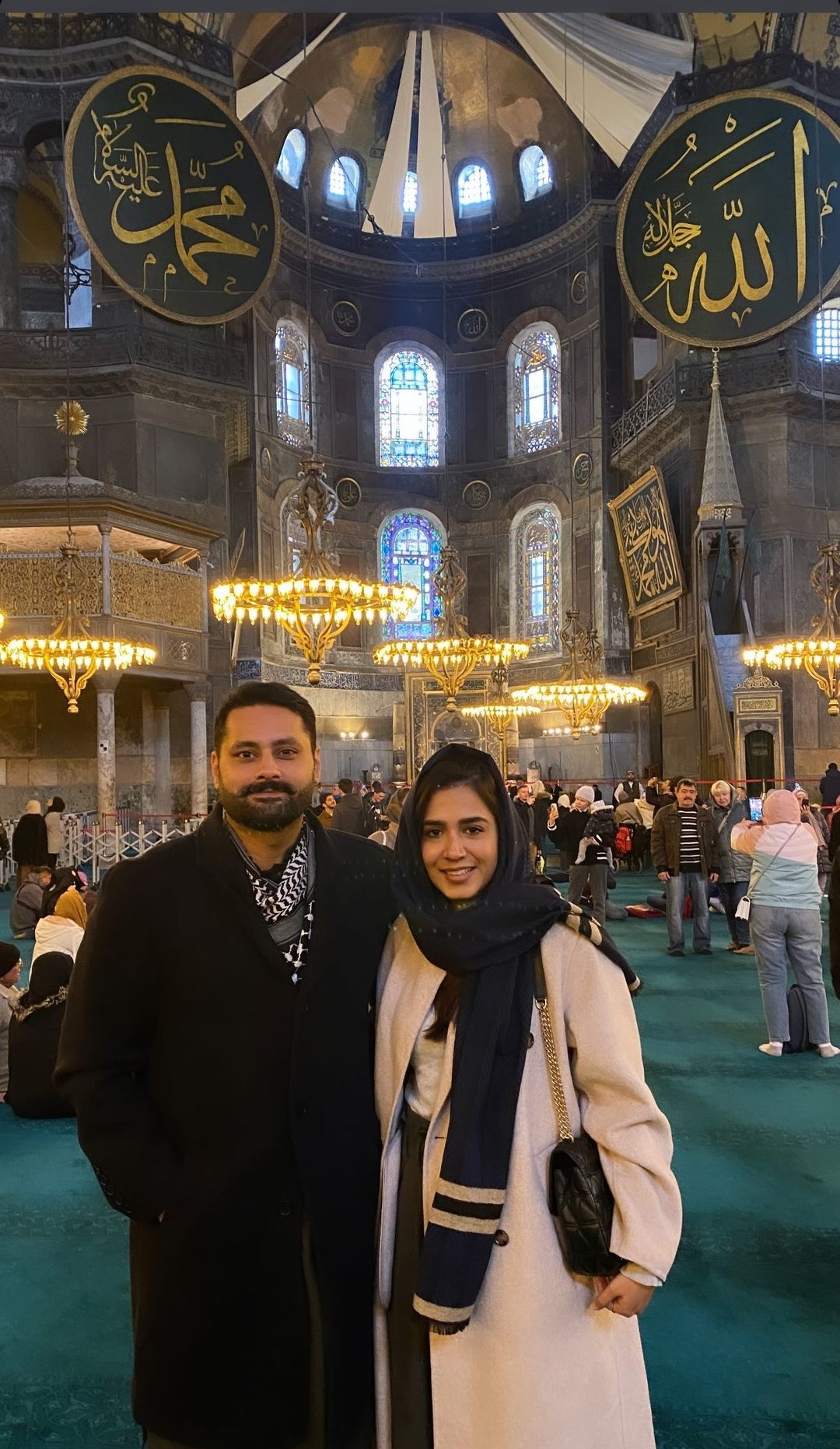 Mansha Pasha New Clicks With Husband From Turkey | Reviewit.pk