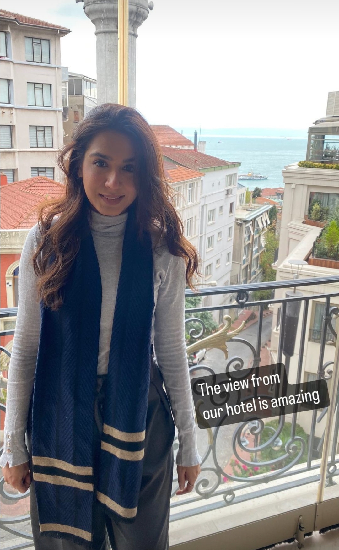 Mansha Pasha New Clicks With Husband From Turkey | Reviewit.pk